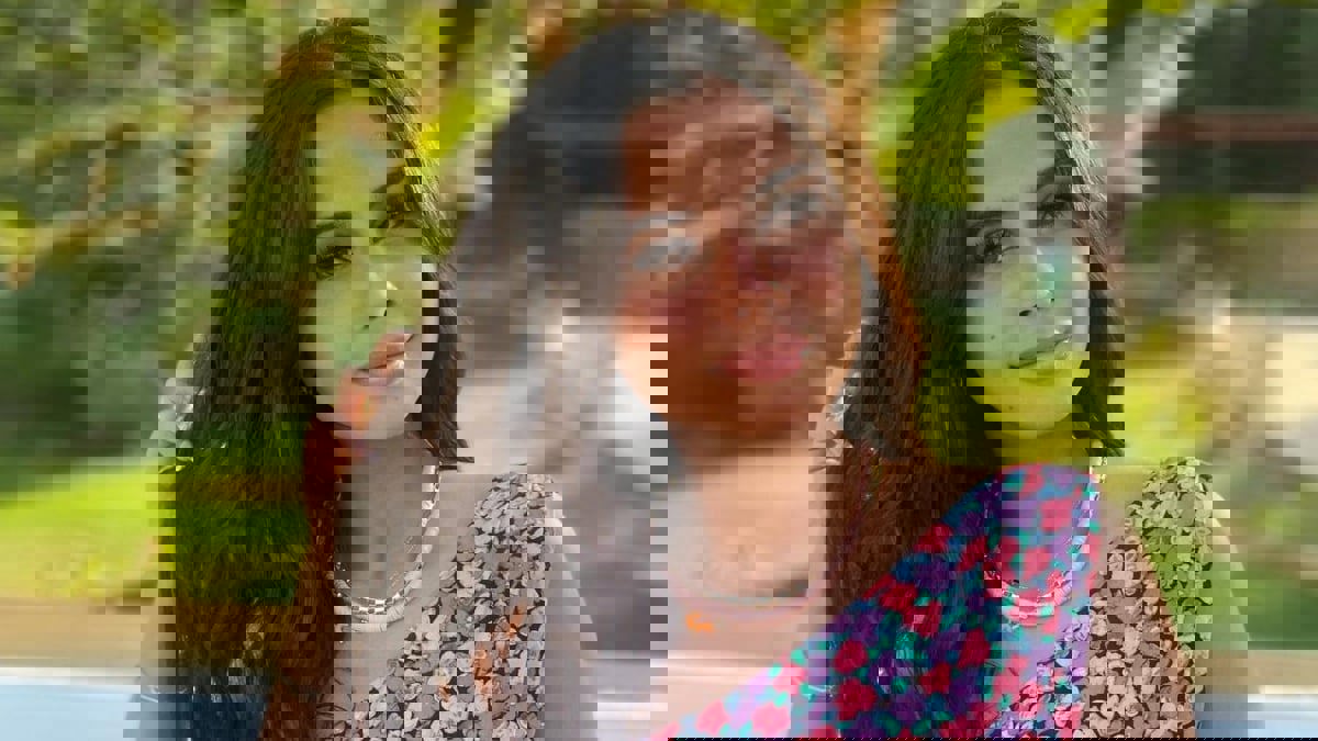 هكذا تجاهلت منة عرفة قرار حبس طليقها محمود المهدي فوشيا